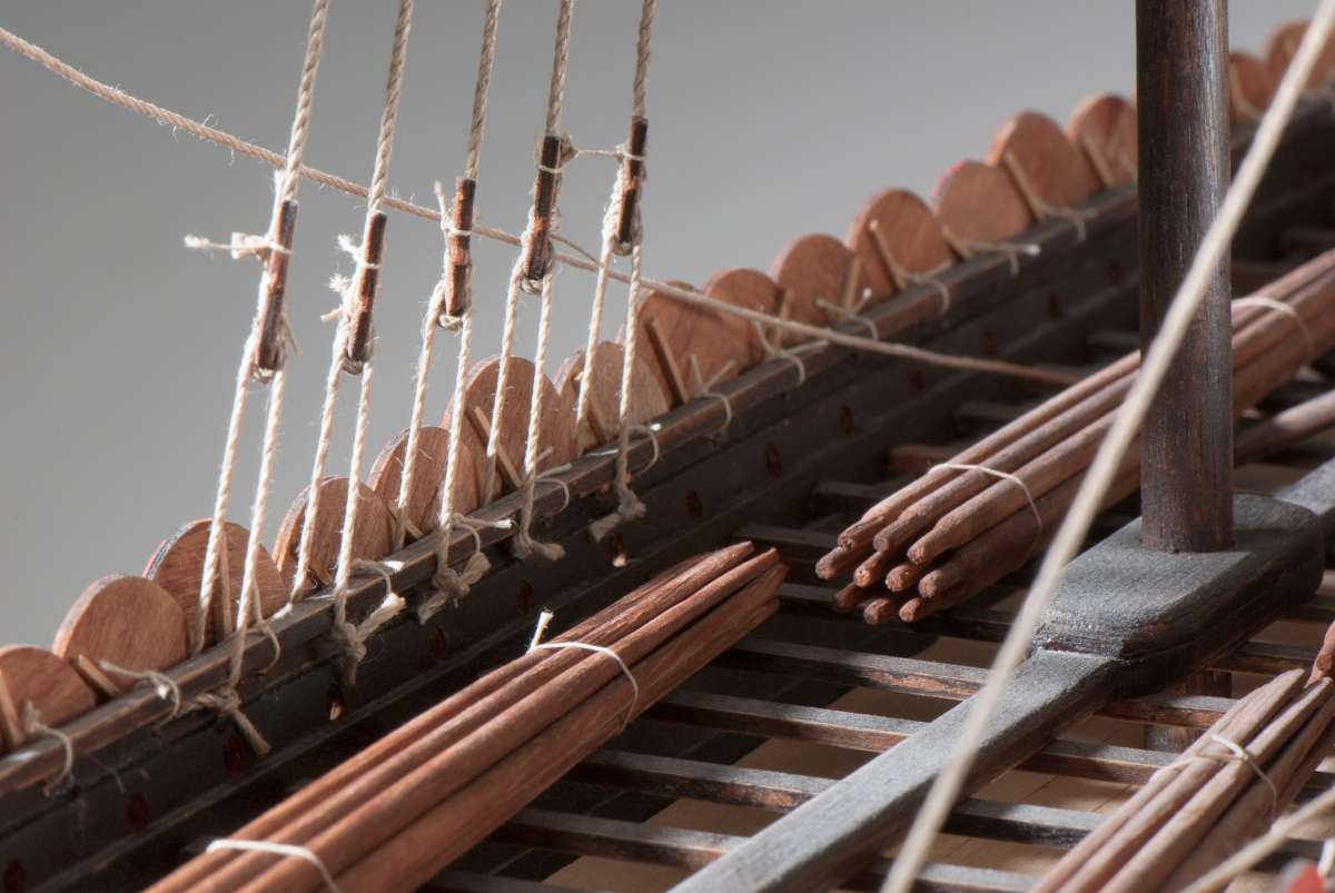 Dusek Ship Kits Wikinger Langschiff - Modellschiffe Bausatz Spezialist